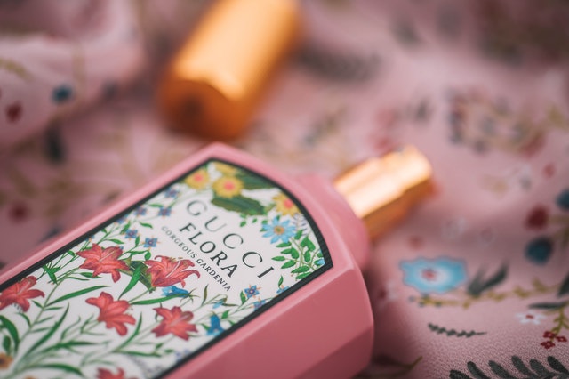 Parfum été femme - Les 8 notes tendance de la saison estivale 2022